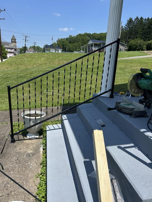 Gilpin Patterson 6-ft x 36-in Black Metal Deck Rail Kit in the Deck ...