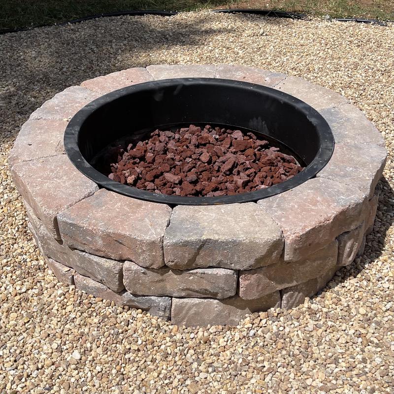 Flagstone Firepit Kit 43.5-in L x 43.5-in W x 12.5-in H Ashland ...