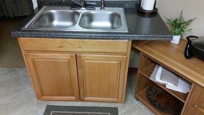 BELANGER Fine Laminate Countertops 7.5-in W x 28-in H x 0.75-in D ...