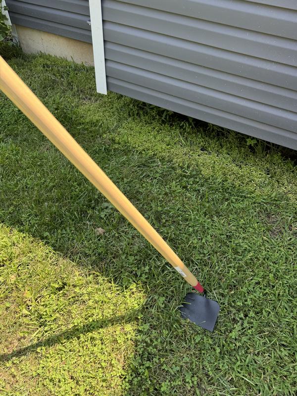 Razor-Back 60-in Wood-Handle Garden Hoe 71112 at Lowes.com