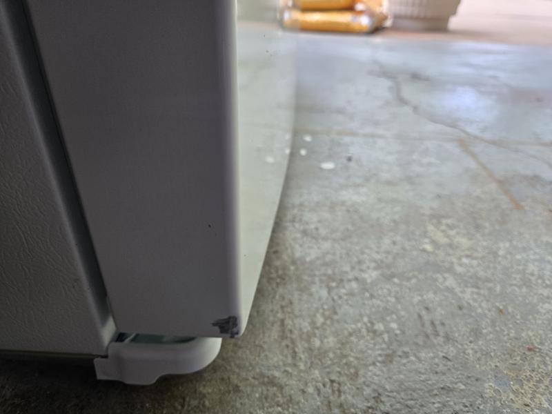 Frigidaire 20-cu ft Garage Ready Frost-free Upright Freezer ( White ...
