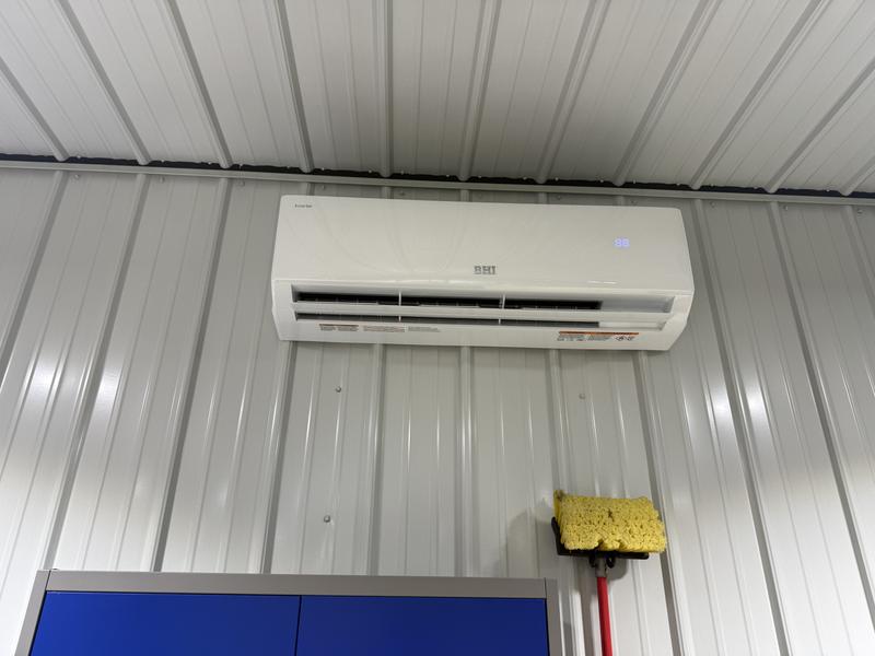 BHI SmartAir 1 zone 24000-BTU Ductless Mini Split Air Conditioner Heat ...