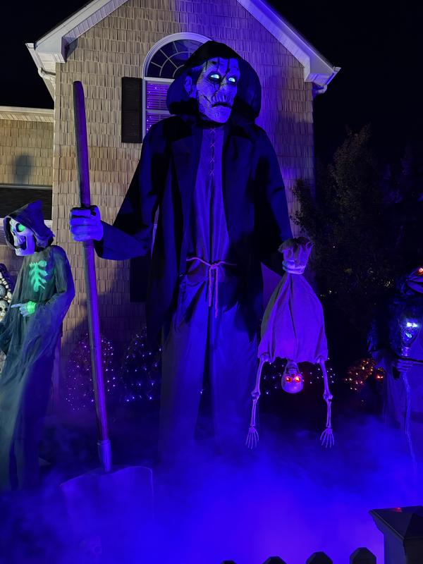 Haunted Living 12-ft Talking LED Bone Collector Animatronic 61179 at ...