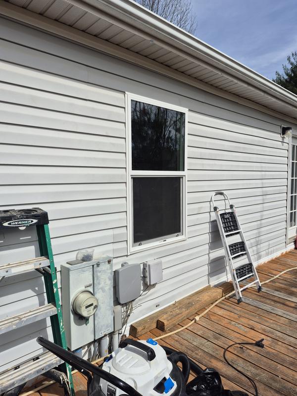 RELIABILT 105 Series 31-1/2-in x 51-1/2-in White Exterior White ...
