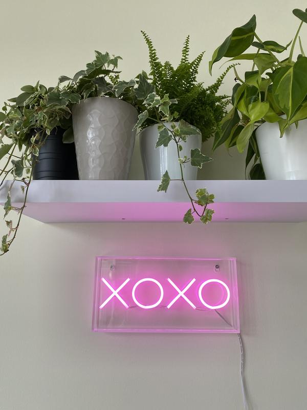 JONATHAN Y 6-in Constant Neon Xoxo Lighted Sign NEN1005A at Lowes.com
