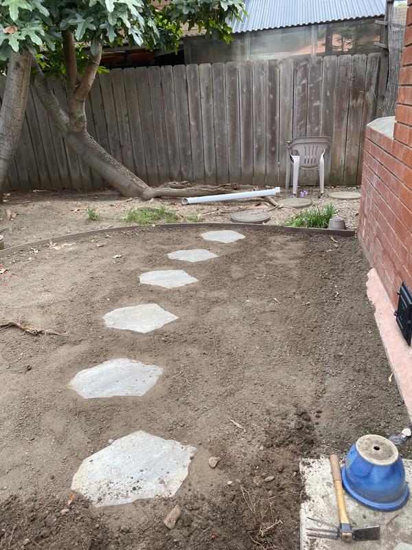 21-in L x 16-in W x 2-in H Irregular Arcadian Concrete Patio Stone ...