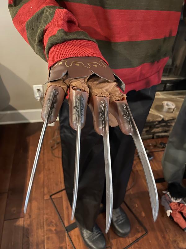 Warner Brothers 6.33-ft Freestanding Talking Jason Voorhees Animatronic ...