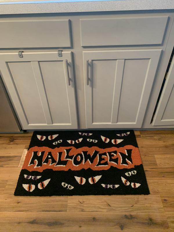 Haunted Living Haunted Halloween 2 X 3 (ft) Black/Orange Indoor Throw ...