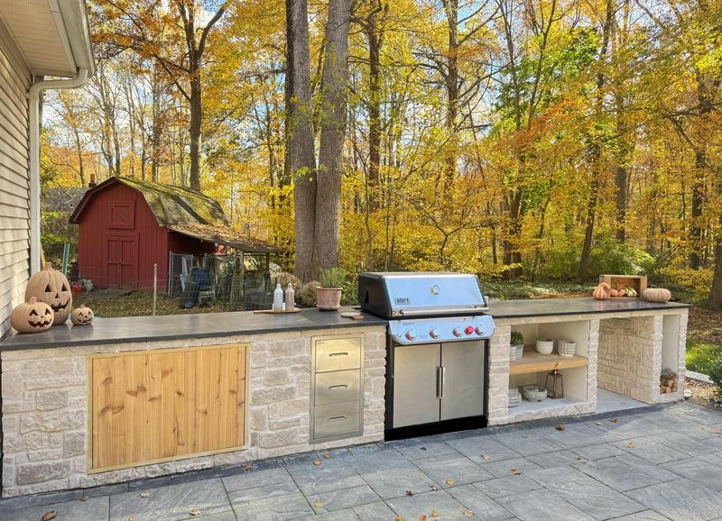 AirStone Spring Creek 8-sq ft Gray Faux Stone Veneer CLSCFIO at Lowes.com