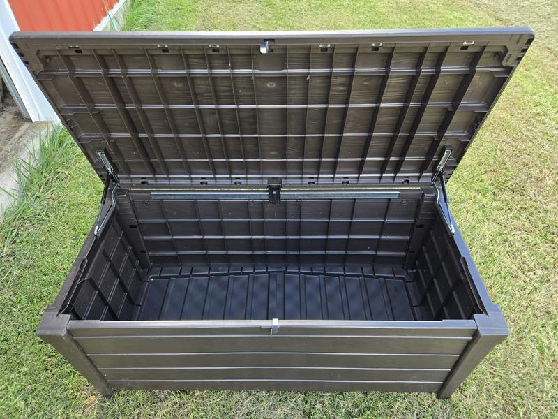 Keter Brightwood Durable Outdoor Storage 57-in L x 27.5-in 120-Gallon ...