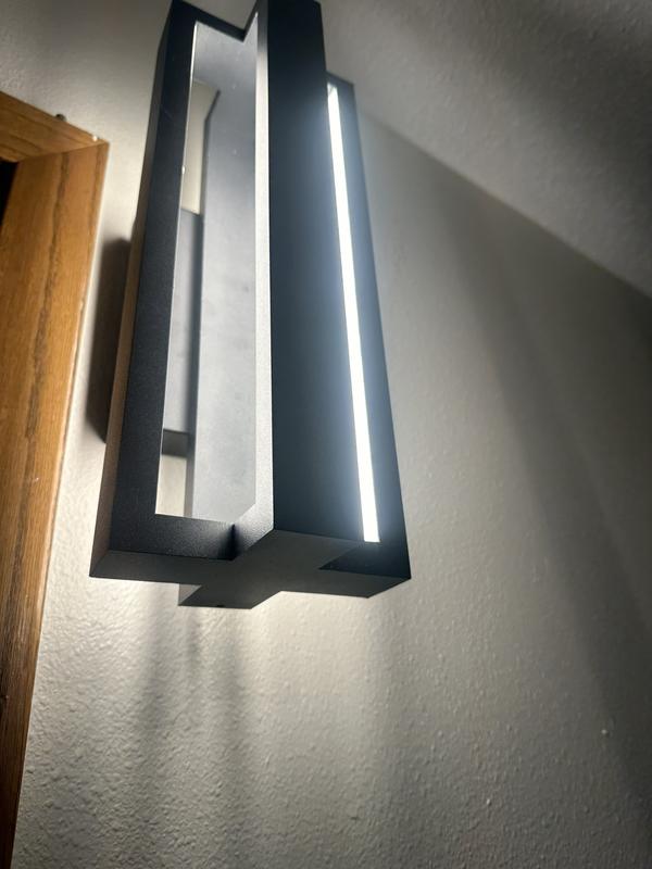LamQee LED Outdoor Wall Light 15-in H Matte Black Hardwired Integrated ...