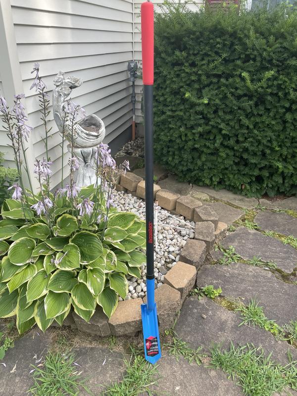 Razor-Back 43-in Fiberglass Handle Trenching Spade 47033 at Lowes.com