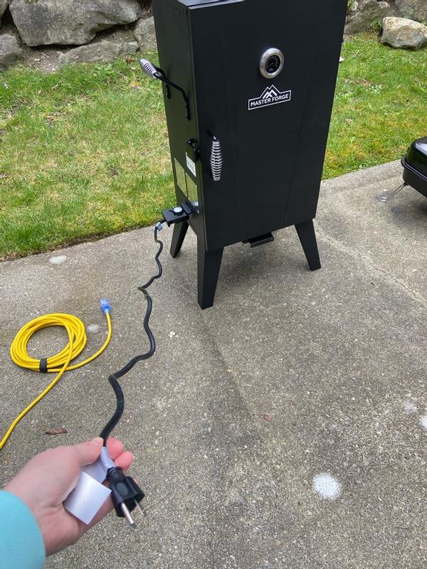 Master Forge 531-Sq in Black Electric Smoker EBS24031L at Lowes.com