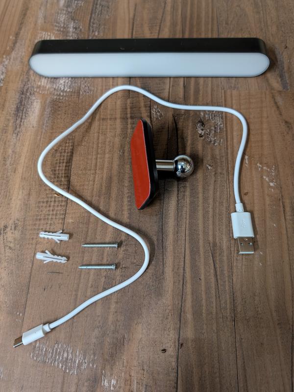 Utilitech 9-in USB Plug-in LED Under Cabinet Light Bar Light MXW1014 ...