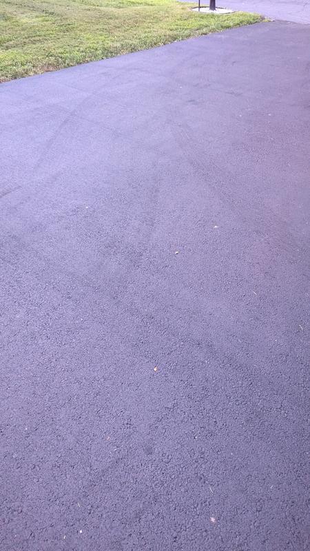 BLACK JACK Drive-Maxx 1000 4.75-gallon Asphalt Sealer in the Asphalt ...