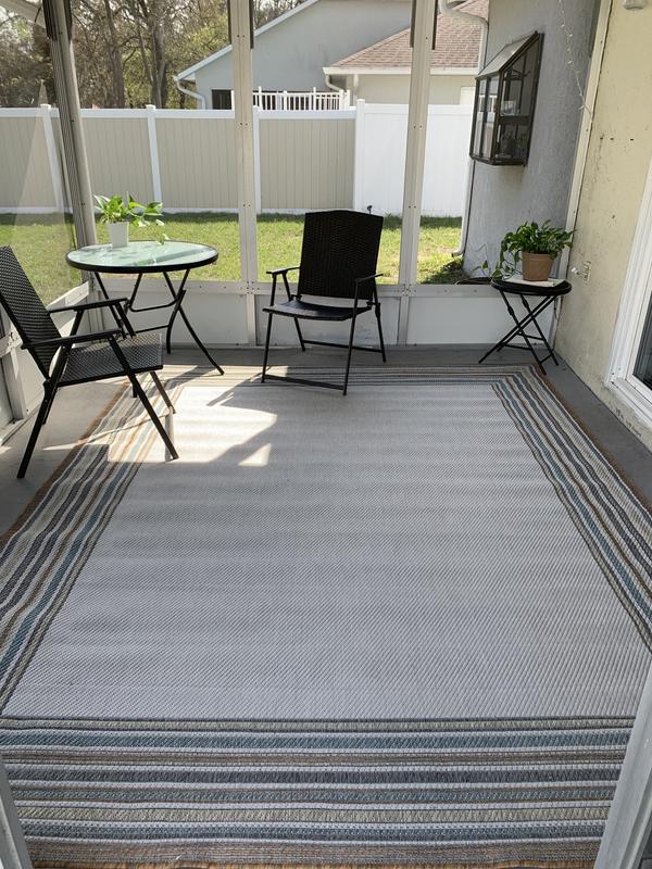 allen + roth with STAINMASTER Gray Border 5 X 7 (ft) Gray Outdoor Area ...