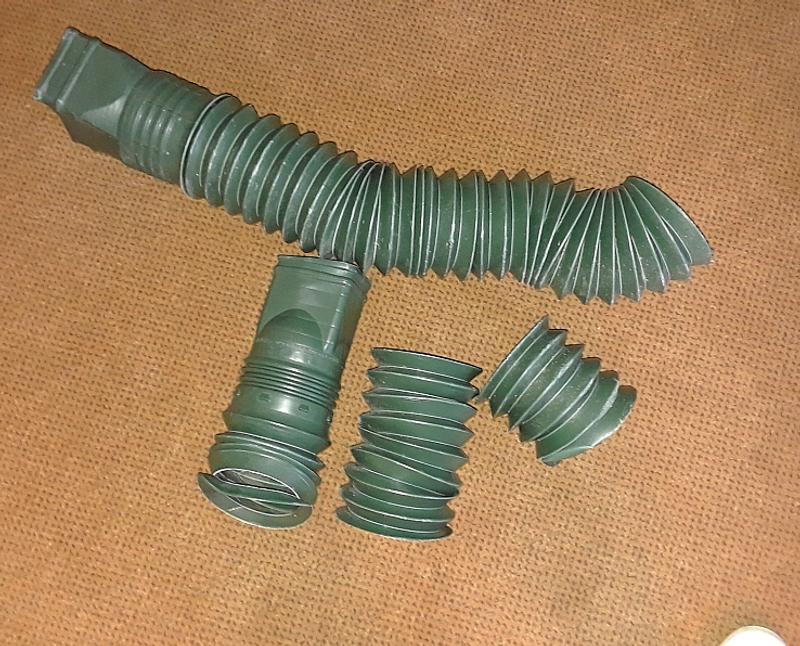 Amerimax Flex A Spout Vinyl 24.0-in Green Downspout extension in the ...