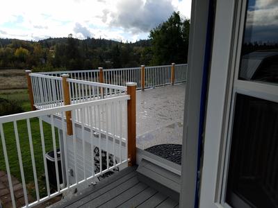 Freedom VersaRail 6-ft x 2.25-in x 36-in White Aluminum Deck Rail Kit ...