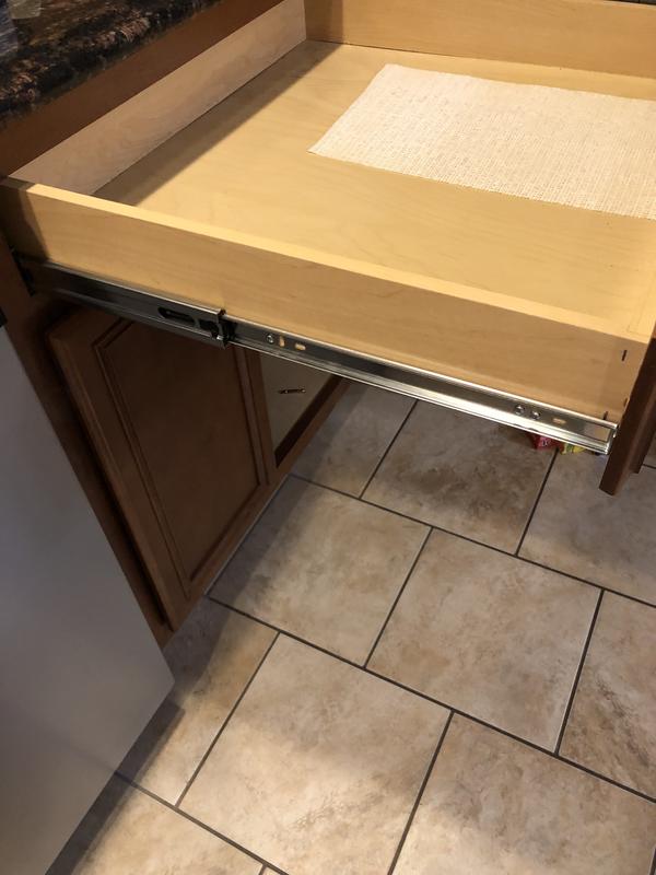 RELIABILT 18-in Full Extension Soft Close Side Mount Ball Bearing 50-lb Load Capacity Silver ...