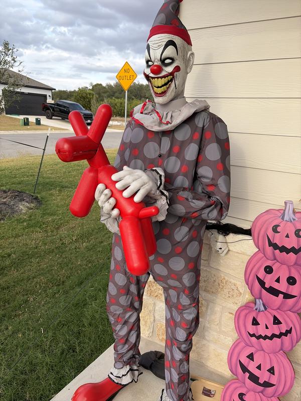 Haunted Living 6.6-ft Clown with Balloon Dog Motion Activated ...