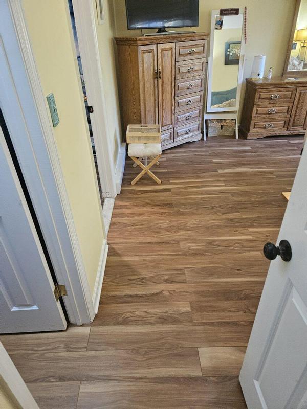 SMARTCORE Ultra Lexington Oak Brown 12-mil Waterproof Interlocking ...