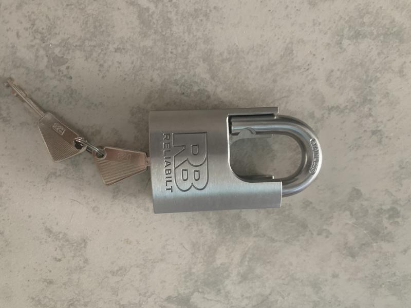 RELIABILT Keyed Padlock, 2-3/8-in Wide x 1-in Shackle Keyed Different ...