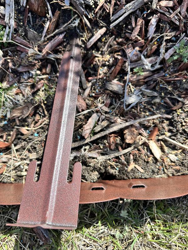 Garden Accents 3 -Pack 10.5-in Bronze Rust Resistant Steel Edging stake ...