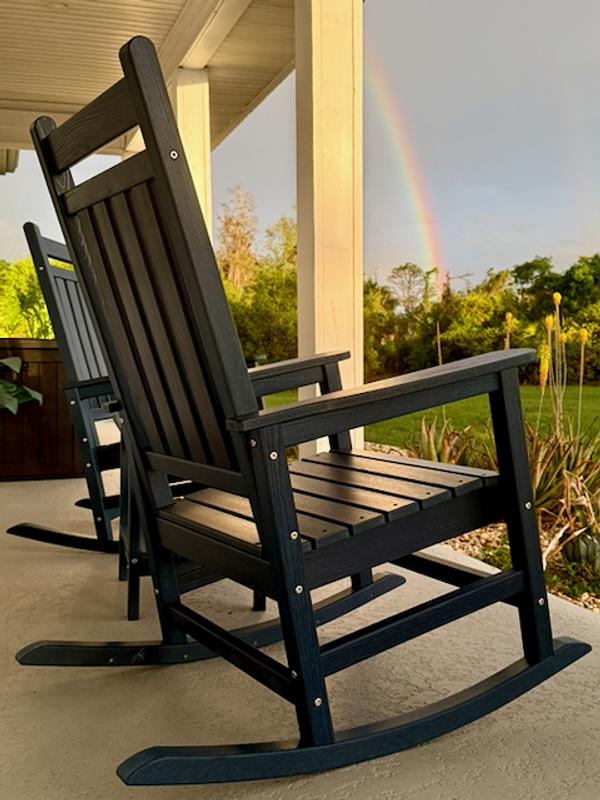 JEAREY HDPE High-back Rocking Chair Set of 2 with a Table Green HDPE ...