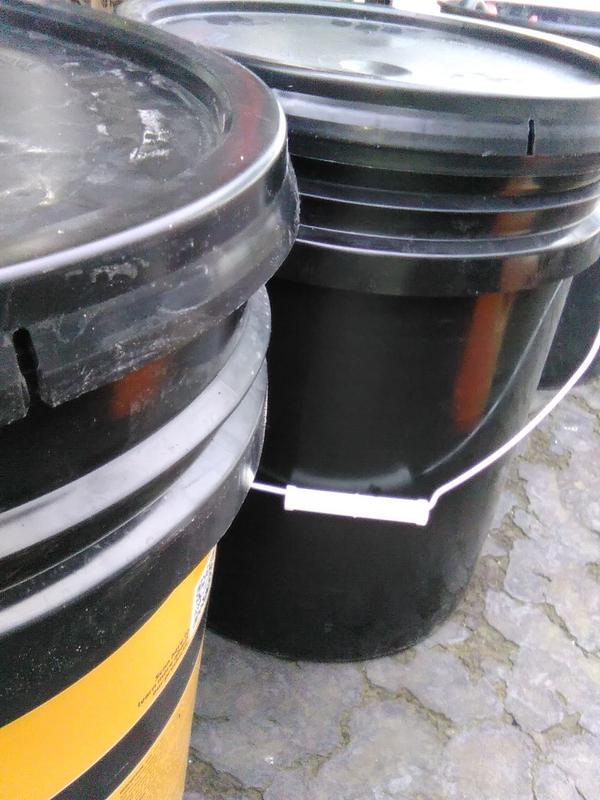 APOC 301 4.75-gallon Fibered Roof Sealant in the Roof Sealants ...