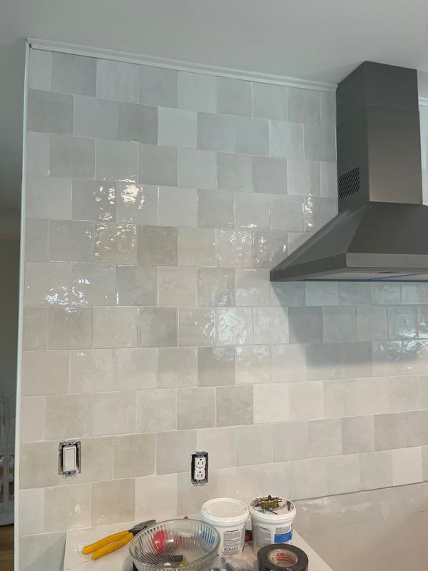 Bedrosians Cloe Creme 5-in x 5-in Glossy Ceramic Subway Wall Tile ( 10. ...