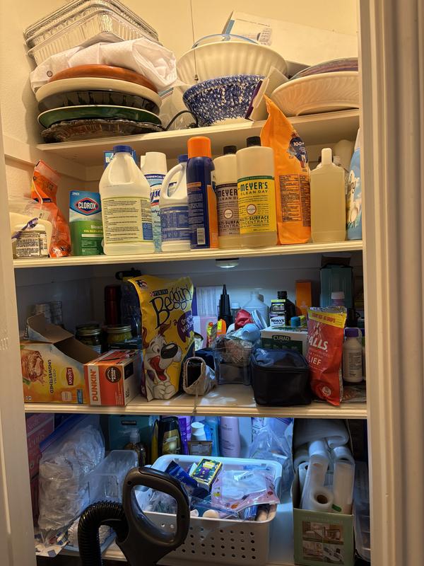 Utilitech 3 -Pack 3-in Battery LED Under Cabinet Puck Light in the ...