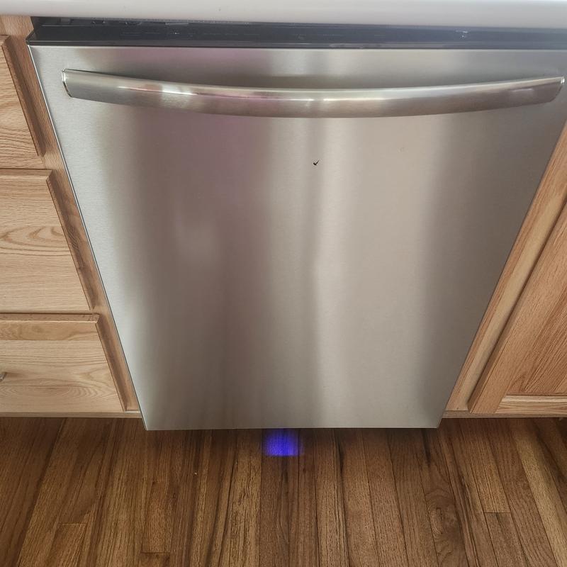 Frigidaire Gallery CleanBoost 24-in Top Control Built-In Dishwasher ...