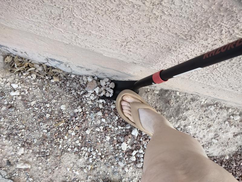 Razor-Back 54-in Fiberglass Handle Digging shovel in the Shovels ...