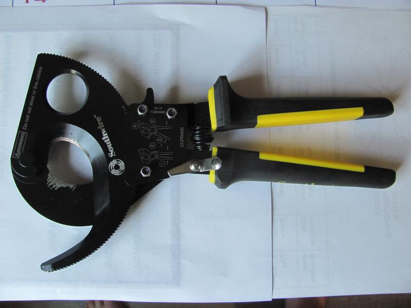 Southwire Heavy Duty Ratcheting Cable Cutter 58277740 at Lowes.com