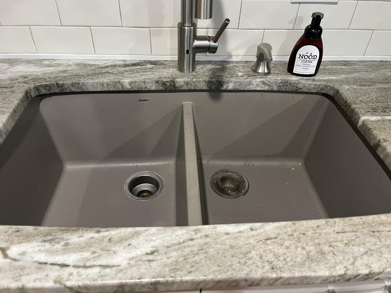 BLANCO Performa Undermount 33-in x 19-in Volcano Gray Granite Double ...