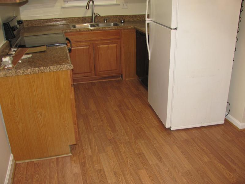 Style Selections Florian Oak 7-mm T x 8-in W x 48-in L Wood Plank ...