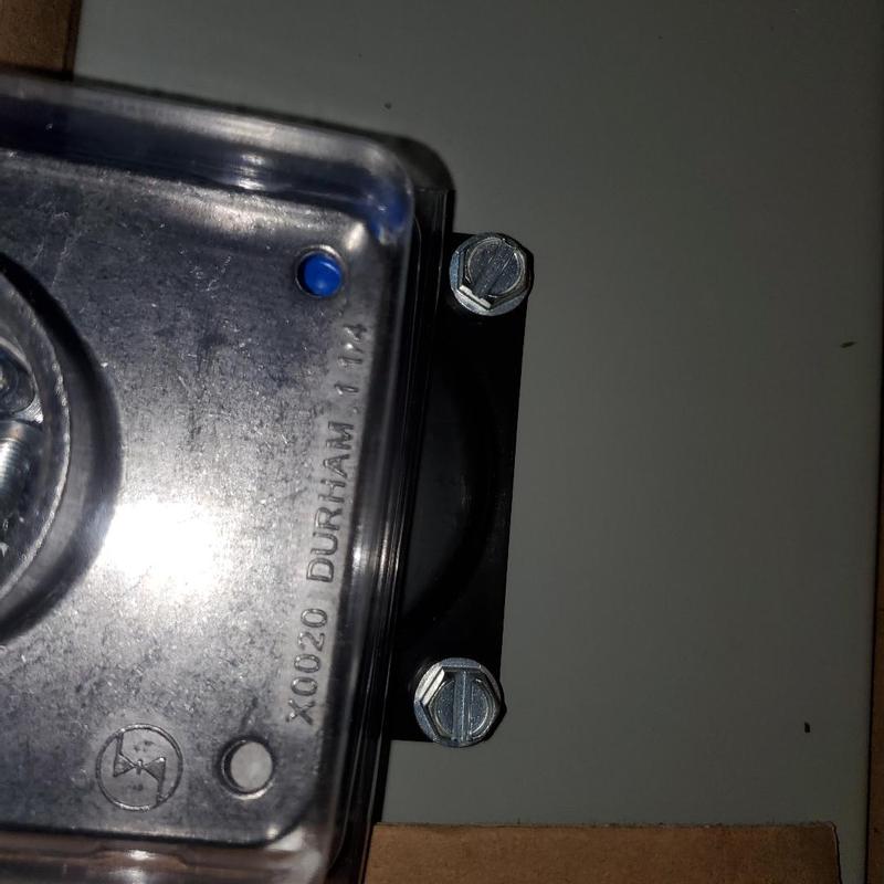 Eaton 1-in Hub ARP00004CH12CS at Lowes.com