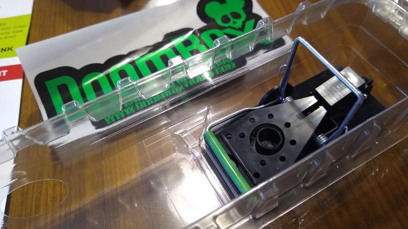 DoomBox Enclosed Tunnel Trap for Mice - Odorless Indoor/Outdoor Device ...