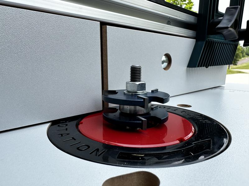 Bosch 15 Amps Adjustable Mdf Router Table RA1141 at Lowes.com