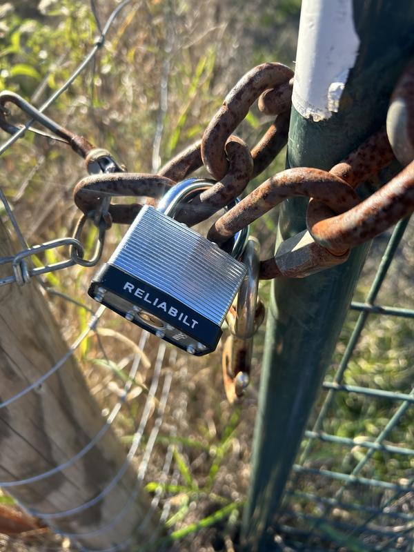 RELIABILT Keyed Padlock, 1-15/16-in Wide x 1-in Shackle 2 -Pack in the ...