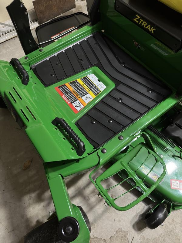 John Deere Z300 Boarding Step (MY23 and newer) Attachment Bar BUC11478 ...