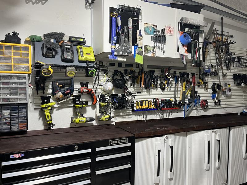 CRAFTSMAN VERSATRACK 48-in White Composite Multipurpose Storage Rail ...