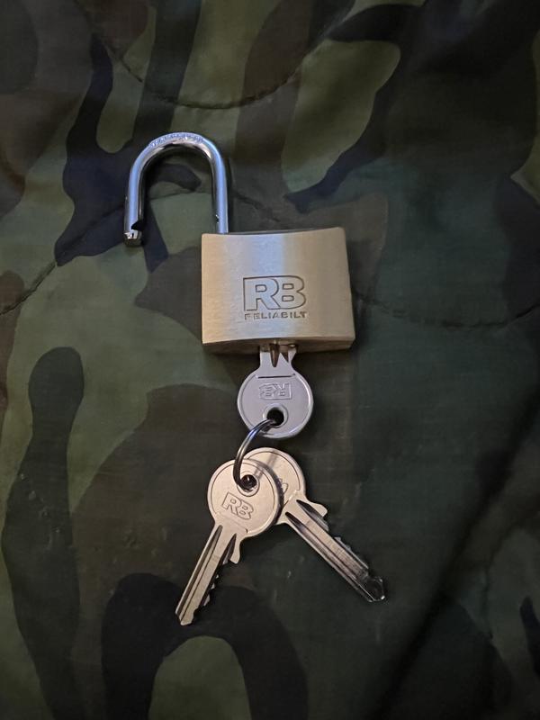 RELIABILT Keyed Padlock, 1-9/16-in Wide x 7/8-in Shackle Keyed Alike (3 ...