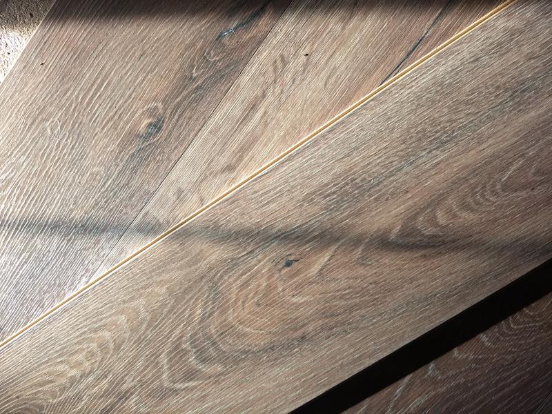 STAINMASTER Waterproof Vienna Basin Oak 12-mm T x 8-in W x 50-in L ...