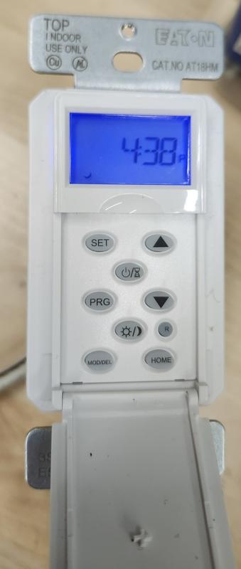 Eaton 15-Amps 120-volt In-wall Countdown Lighting Timer AT18HM-W-KB-LW ...