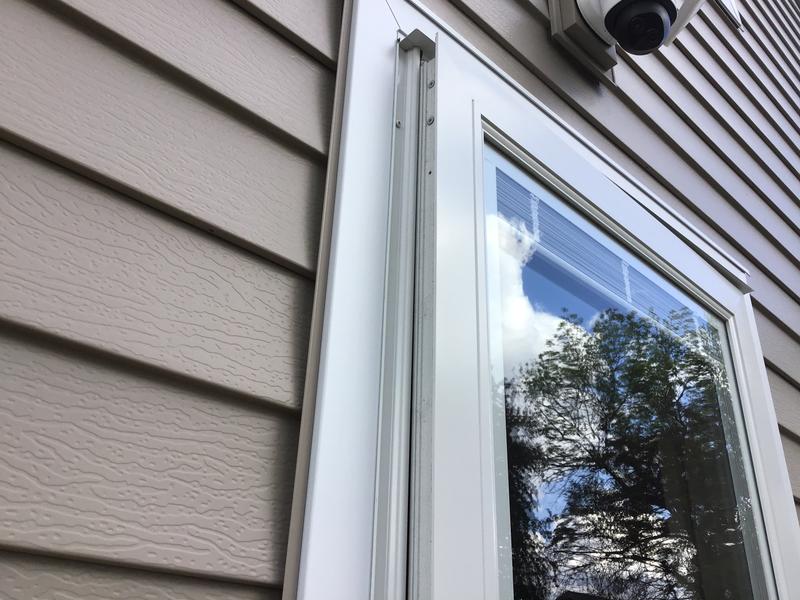 Pella Venetian 36-in x 81-in White Aluminum Reversible Hinge Storm Door ...