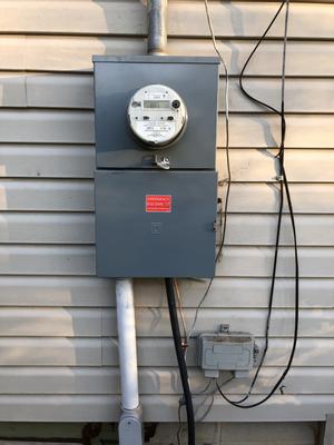 Square D 200-Amp 12-Spaces 12-Circuit Outdoor Main Breaker Meter Combo ...