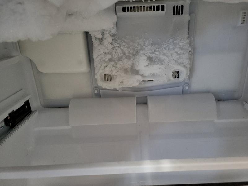 LG Counter-depth InstaView 22.6-cu ft French Door Refrigerator with Ice ...