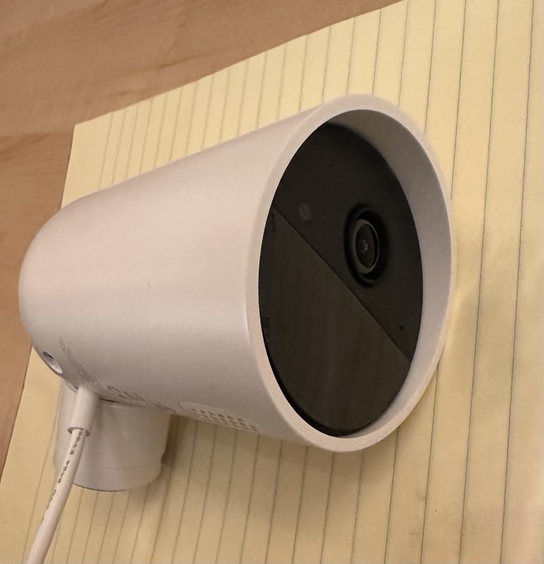 Philips Hue Security Indoor/Outdoor 1-Camera 1080P Battery-operated ...