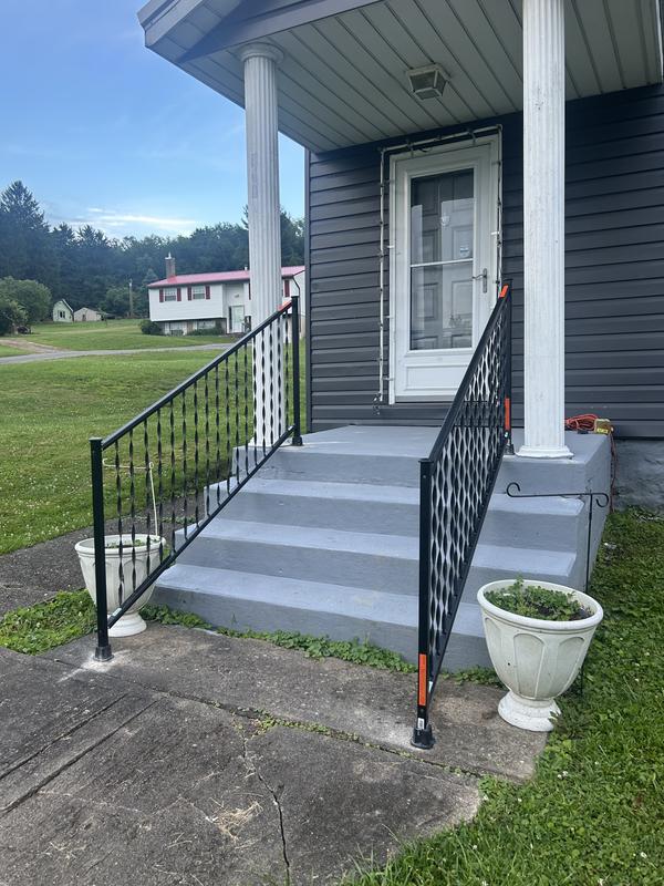 Gilpin Patterson 6-ft x 36-in Black Metal Deck Rail Kit in the Deck ...